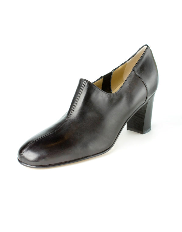 Shoes – Page 2 – Varda